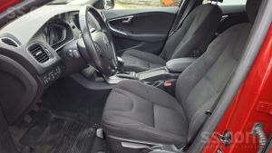 Sarkans Volvo V40 2012 Daugavpils, ar dzinēja tilpumu 1.60 L un nobraukumu 200 tūkst. km par 4950 €, foto 13 vietnē AUTOMOTO.COM.LV