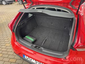 Sarkans Volvo V40 2013 Talsi, ar dzinēja tilpumu 1.60 L un nobraukumu 188 tūkst. km par 6495 €, foto 15 vietnē AUTOMOTO.COM.LV