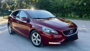 Sarkans Volvo V40 2013 Šilutė, ar dzinēja tilpumu 1.56 L un nobraukumu 259 tūkst. km par 4500 €, foto  vietnē AUTOMOTO.COM.LV