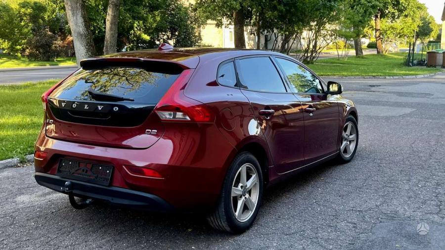 Sarkans Volvo V40 2013 Šilutė, ar dzinēja tilpumu 1.56 L un nobraukumu 259 tūkst. km par 4500 €, foto 6 vietnē AUTOMOTO.COM.LV