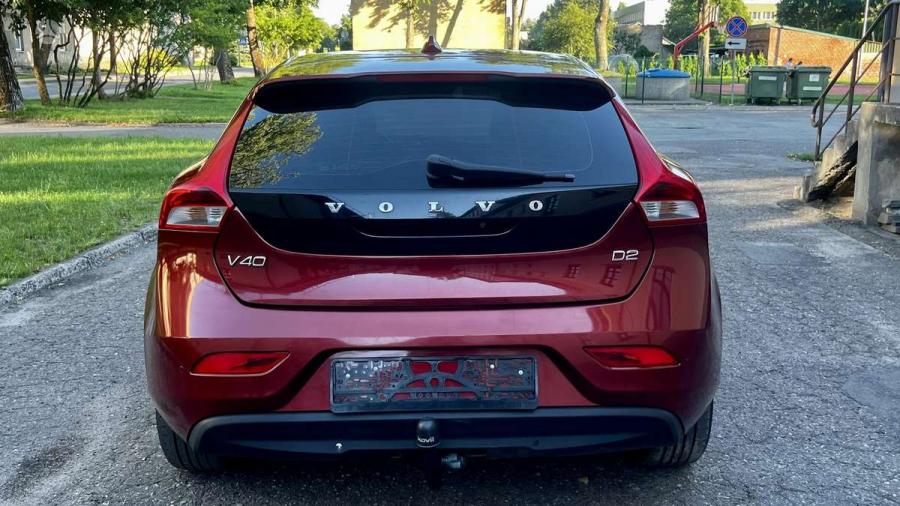 Sarkans Volvo V40 2013 Šilutė, ar dzinēja tilpumu 1.56 L un nobraukumu 259 tūkst. km par 4500 €, foto 8 vietnē AUTOMOTO.COM.LV