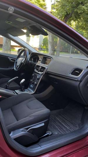 Sarkans Volvo V40 2013 Šilutė, ar dzinēja tilpumu 1.56 L un nobraukumu 259 tūkst. km par 4500 €, foto 13 vietnē AUTOMOTO.COM.LV