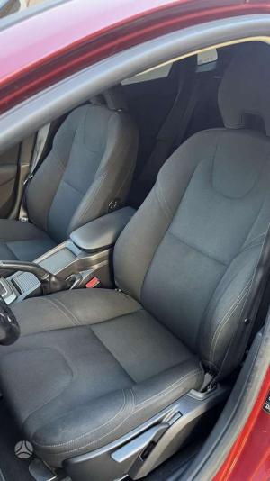 Sarkans Volvo V40 2013 Šilutė, ar dzinēja tilpumu 1.56 L un nobraukumu 259 tūkst. km par 4500 €, foto 14 vietnē AUTOMOTO.COM.LV