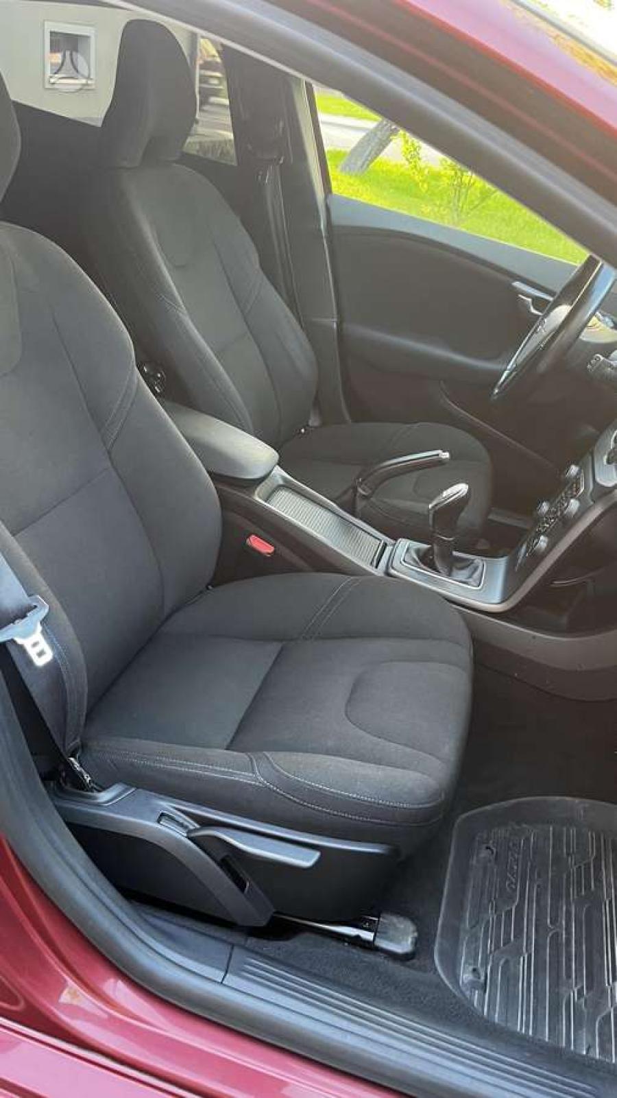 Sarkans Volvo V40 2013 Šilutė, ar dzinēja tilpumu 1.56 L un nobraukumu 259 tūkst. km par 4500 €, foto 15 vietnē AUTOMOTO.COM.LV