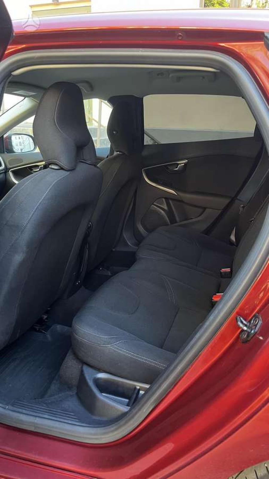 Sarkans Volvo V40 2013 Šilutė, ar dzinēja tilpumu 1.56 L un nobraukumu 259 tūkst. km par 4500 €, foto 17 vietnē AUTOMOTO.COM.LV