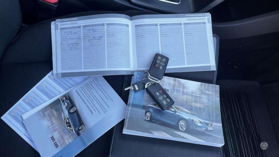 Sarkans Volvo V40 2013 Šilutė, ar dzinēja tilpumu 1.56 L un nobraukumu 259 tūkst. km par 4500 €, foto 25 vietnē AUTOMOTO.COM.LV