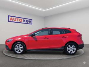 Red Volvo V40 2013 in Klaipeda, with an engine capacity of 1.60 L and mileage of 329 thousand km for 5199 €, photo 3 on AUTOMOTO.COM.LV