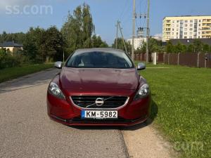 Sarkans Volvo V40 2013 Rīga, ar dzinēja tilpumu 1.60 L un nobraukumu 306 tūkst. km par 5590 €, foto 3 vietnē AUTOMOTO.COM.LV