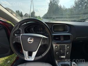 Sarkans Volvo V40 2013 Rīga, ar dzinēja tilpumu 1.60 L un nobraukumu 306 tūkst. km par 5590 €, foto 12 vietnē AUTOMOTO.COM.LV
