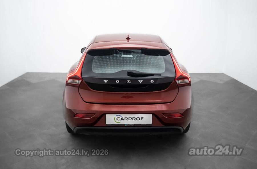 Sarkans Volvo V40 2014 Tallina, ar dzinēja tilpumu 1.60 L un nobraukumu 257 tūkst. km par 8999 €, foto 6 vietnē AUTOMOTO.COM.LV