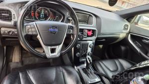 Sarkans Volvo V40 2014 Rīga, ar dzinēja tilpumu 2.00 L un nobraukumu 291 tūkst. km par 7550 €, foto 6 vietnē AUTOMOTO.COM.LV