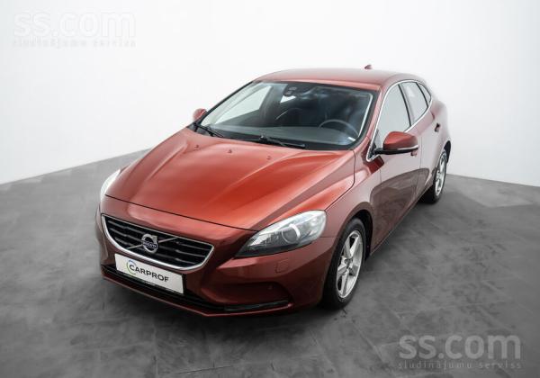 Sarkans Volvo V40 2014 Rīga, ar dzinēja tilpumu 1.60 L un nobraukumu 257 tūkst. km par 7699 €, foto 1 vietnē AUTOMOTO.COM.LV