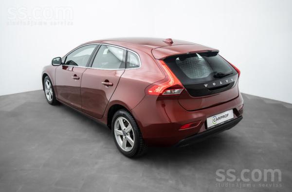Sarkans Volvo V40 2014 Rīga, ar dzinēja tilpumu 1.60 L un nobraukumu 257 tūkst. km par 7699 €, foto 6 vietnē AUTOMOTO.COM.LV