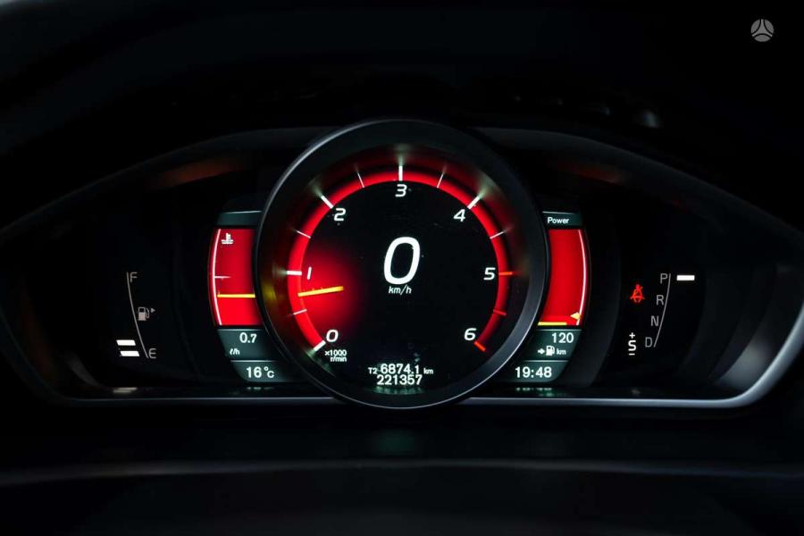 Sarkans Volvo V40 2014 Elektrėnai, ar dzinēja tilpumu 1.98 L un nobraukumu 222 tūkst. km par 7850 €, foto 13 vietnē AUTOMOTO.COM.LV