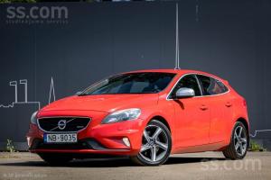 Sarkans Volvo V40 2014 Rīga, ar dzinēja tilpumu 2.00 L un nobraukumu 291 tūkst. km par 6900 €, foto  vietnē AUTOMOTO.COM.LV