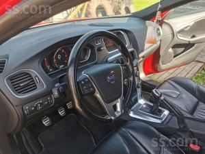 Красный Вольво В40 2014 в Алуксне, объемом двигателя 2.00 л и пробегом 323 тыс. км за 6800 €, фото 17 на AUTOMOTO.COM.LV