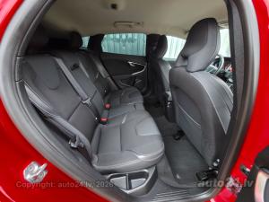 Red Volvo V40 2015 in Tallinn, with an engine capacity of 2.00 L and mileage of 169 thousand km for 9490 €, photo 15 on AUTOMOTO.COM.LV