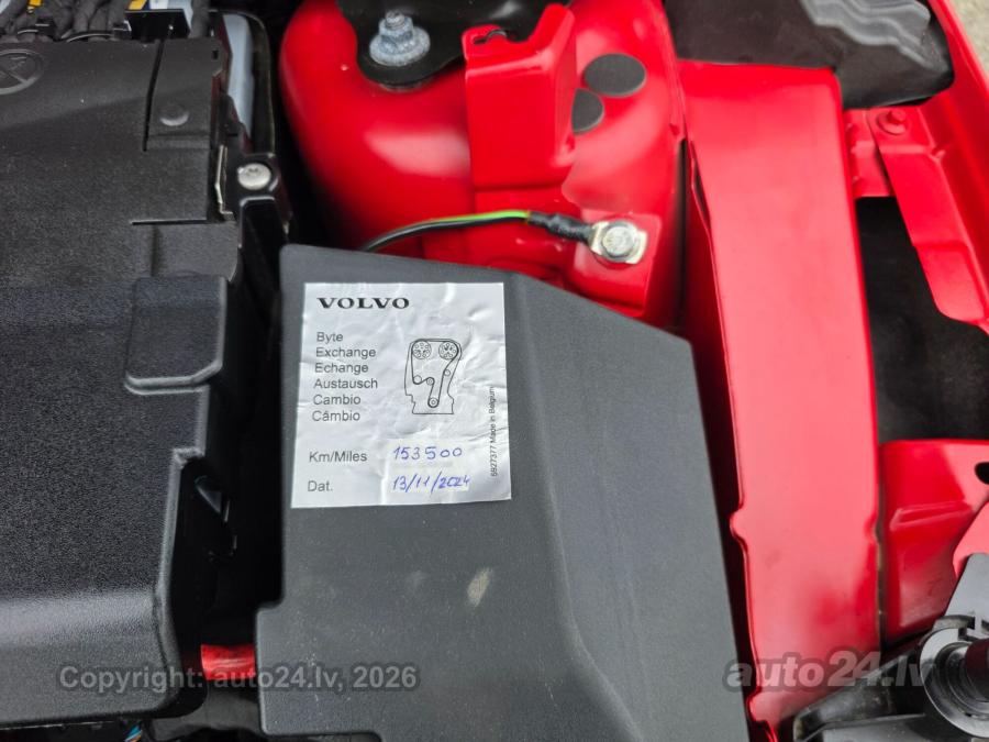 Red Volvo V40 2015 in Tallinn, with an engine capacity of 2.00 L and mileage of 169 thousand km for 9490 €, photo 30 on AUTOMOTO.COM.LV