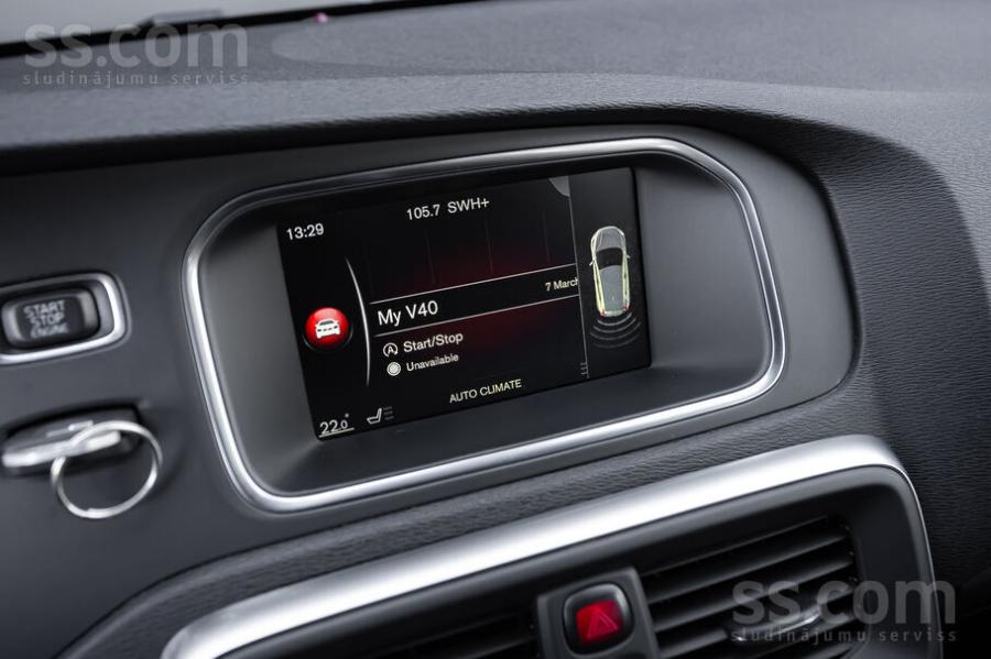 Sarkans Volvo V40 2015 Jelgava, ar dzinēja tilpumu 2.00 L un nobraukumu 0 tūkst. km par 6390 €, foto 17 vietnē AUTOMOTO.COM.LV