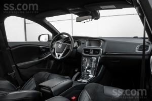 Sarkans Volvo V40 2015 Rīga, ar dzinēja tilpumu 2.00 L un nobraukumu 0 tūkst. km par 5995 €, foto 14 vietnē AUTOMOTO.COM.LV