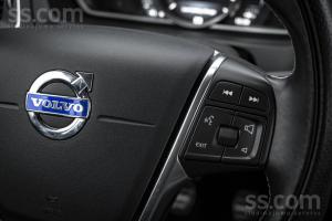 Sarkans Volvo V40 2015 Rīga, ar dzinēja tilpumu 2.00 L un nobraukumu 0 tūkst. km par 5995 €, foto 18 vietnē AUTOMOTO.COM.LV