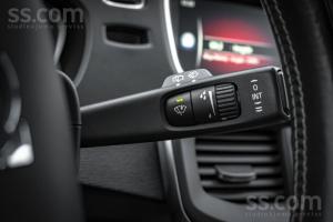 Sarkans Volvo V40 2015 Rīga, ar dzinēja tilpumu 2.00 L un nobraukumu 0 tūkst. km par 5995 €, foto 19 vietnē AUTOMOTO.COM.LV