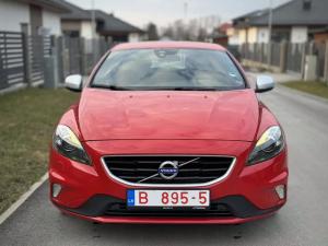 Sarkans Volvo V40 2015 Jelgava, ar dzinēja tilpumu 2.00 L un nobraukumu 295 tūkst. km par 7450 €, foto 8 vietnē AUTOMOTO.COM.LV