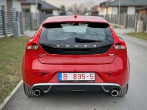 Sarkans Volvo V40 2015 Jelgava, ar dzinēja tilpumu 2.00 L un nobraukumu 295 tūkst. km par 7450 €, foto 9 vietnē AUTOMOTO.COM.LV