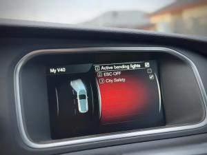 Sarkans Volvo V40 2015 Jelgava, ar dzinēja tilpumu 2.00 L un nobraukumu 295 tūkst. km par 7450 €, foto 18 vietnē AUTOMOTO.COM.LV