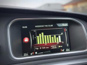 Sarkans Volvo V40 2015 Jelgava, ar dzinēja tilpumu 2.00 L un nobraukumu 295 tūkst. km par 7450 €, foto 20 vietnē AUTOMOTO.COM.LV