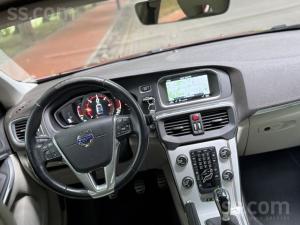 Sarkans Volvo V40 2015 Bauska, ar dzinēja tilpumu 2.00 L un nobraukumu 214 tūkst. km par 5700 €, foto 13 vietnē AUTOMOTO.COM.LV