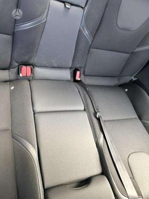 Red Volvo V40 2015 in Marijampole, with an engine capacity of 1.98 L and mileage of 299 thousand km for 10400 €, photo 6 on AUTOMOTO.COM.LV