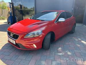 Sarkans Volvo V40 2015 Gulbene, ar dzinēja tilpumu 2.00 L un nobraukumu 348 tūkst. km par 7500 €, foto 3 vietnē AUTOMOTO.COM.LV