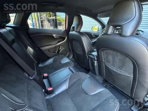 Sarkans Volvo V40 2015 Gulbene, ar dzinēja tilpumu 2.00 L un nobraukumu 348 tūkst. km par 7500 €, foto 19 vietnē AUTOMOTO.COM.LV