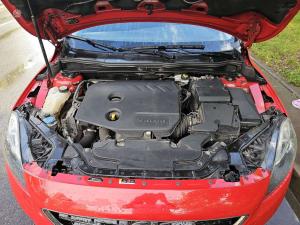 Red Volvo V40 2015 in Vilnius, with an engine capacity of 1.56 L and mileage of 174 thousand km for 5900 €, photo 13 on AUTOMOTO.COM.LV