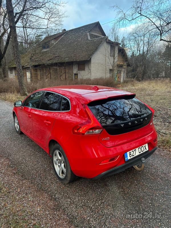 Sarkans Volvo V40 2016 Tallina, ar dzinēja tilpumu 2.00 L un nobraukumu 234 tūkst. km par 7600 €, foto 5 vietnē AUTOMOTO.COM.LV