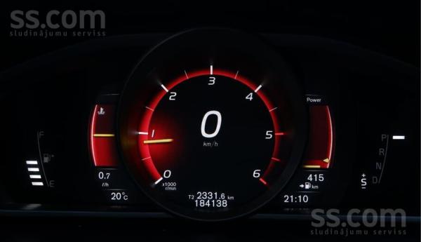 Red Volvo V40 2017 in Riga, with an engine capacity of 2.00 L and mileage of 184 thousand km for 7500 €, photo 10 on AUTOMOTO.COM.LV
