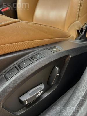 Sarkans Volvo V40 2017 Rīga, ar dzinēja tilpumu 2.00 L un nobraukumu 253 tūkst. km par 11200 €, foto 8 vietnē AUTOMOTO.COM.LV