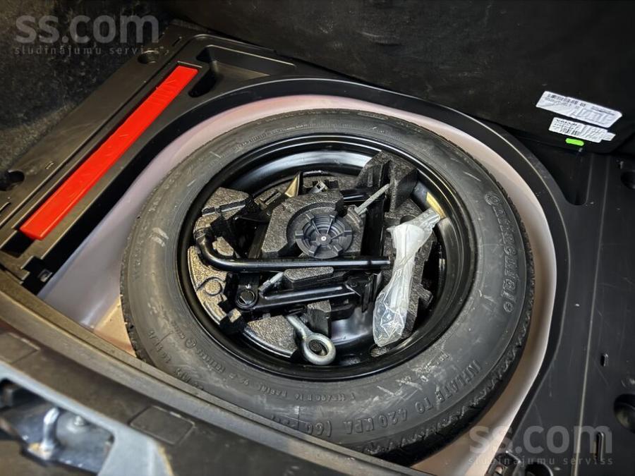 Sarkans Volvo V40 2017 Rīga, ar dzinēja tilpumu 2.00 L un nobraukumu 260 tūkst. km par 7980 €, foto 13 vietnē AUTOMOTO.COM.LV