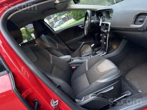Sarkans Volvo V40 2017 Rīga, ar dzinēja tilpumu 2.00 L un nobraukumu 260 tūkst. km par 7980 €, foto 15 vietnē AUTOMOTO.COM.LV