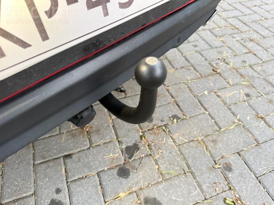 Sarkans Volvo V40 2017 Rīga, ar dzinēja tilpumu 2.00 L un nobraukumu 260 tūkst. km par 7980 €, foto 29 vietnē AUTOMOTO.COM.LV