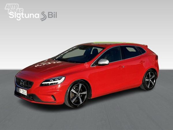 Red Volvo V40 2018 in Kaunas, with an engine capacity of 0.00 L and mileage of 66 thousand km for 24337 €, photo 1 on AUTOMOTO.COM.LV