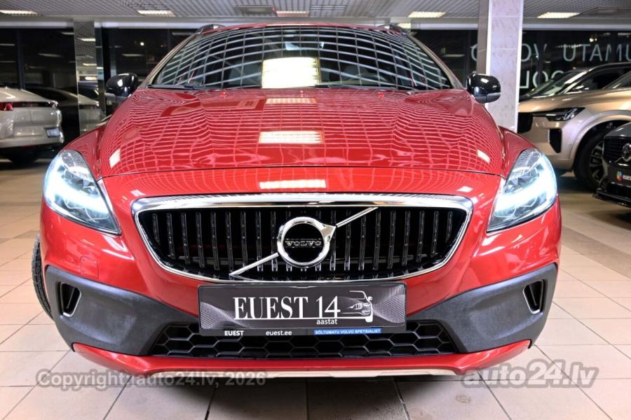 Red Volvo V40 2018 in Tallinn, with an engine capacity of 2.00 L and mileage of 106 thousand km for 15990 €, photo 6 on AUTOMOTO.COM.LV