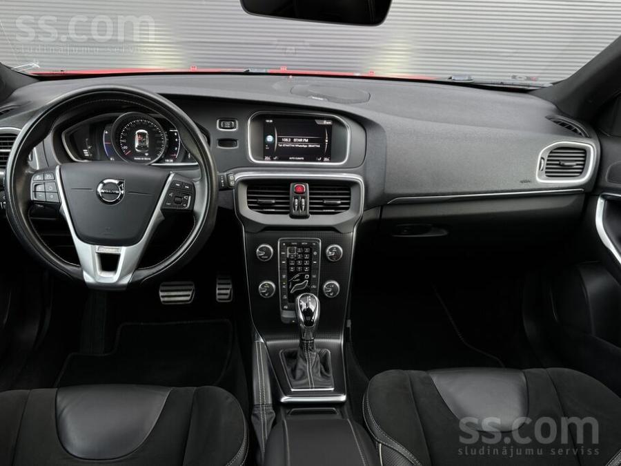 Red Volvo V40 2020 in Riga, with an engine capacity of 1.50 L and mileage of 201 thousand km for 13500 €, photo 8 on AUTOMOTO.COM.LV