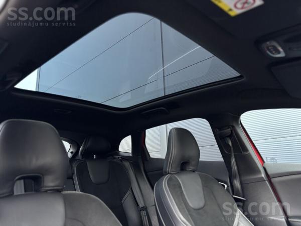 Red Volvo V40 2020 in Riga, with an engine capacity of 1.50 L and mileage of 201 thousand km for 13500 €, photo 10 on AUTOMOTO.COM.LV