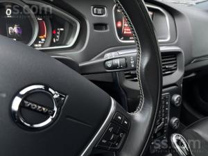 Red Volvo V40 2020 in Riga, with an engine capacity of 1.50 L and mileage of 201 thousand km for 13500 €, photo 14 on AUTOMOTO.COM.LV