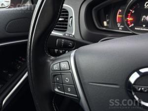 Red Volvo V40 2020 in Riga, with an engine capacity of 1.50 L and mileage of 201 thousand km for 13500 €, photo 15 on AUTOMOTO.COM.LV