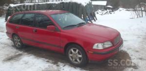 Sarkans Volvo V40 1996 Valmiera, ar dzinēja tilpumu 1.60 L un nobraukumu 438 tūkst. km par 300 €, foto 9 vietnē AUTOMOTO.COM.LV