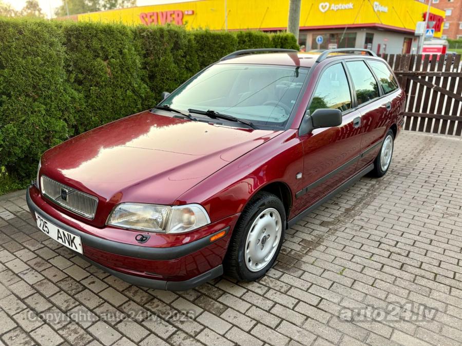 Красный Вольво В40 1998 в Тарту, объемом двигателя 2.00 л и пробегом 53 тыс. км за 2450 €, фото 7 на AUTOMOTO.COM.LV