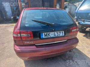 Sarkans Volvo V40 2004 Rīga, ar dzinēja tilpumu 1.90 L un nobraukumu 326 tūkst. km par 900 €, foto 1 vietnē AUTOMOTO.COM.LV
